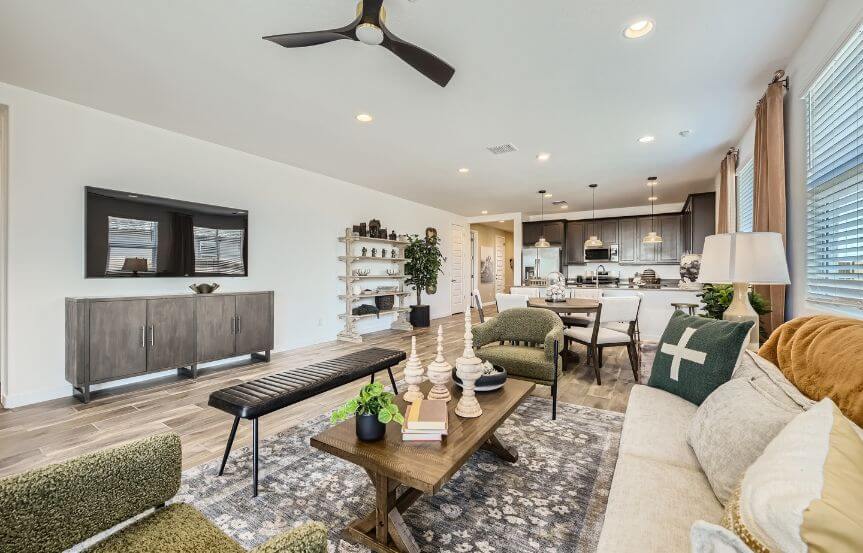 Lennar Revolution - Plan 4083